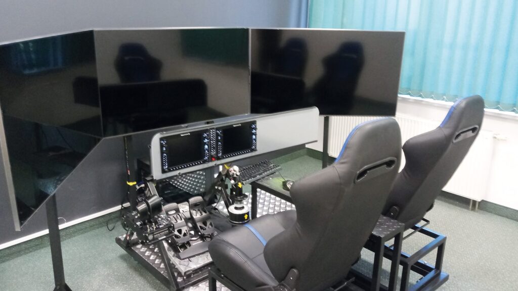 A modern campus flight simulator - Lazarski Aviation Academy